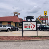 Bob Sykes BAR-B-Q: Legendary BBQ Experience in Bessemer, AL